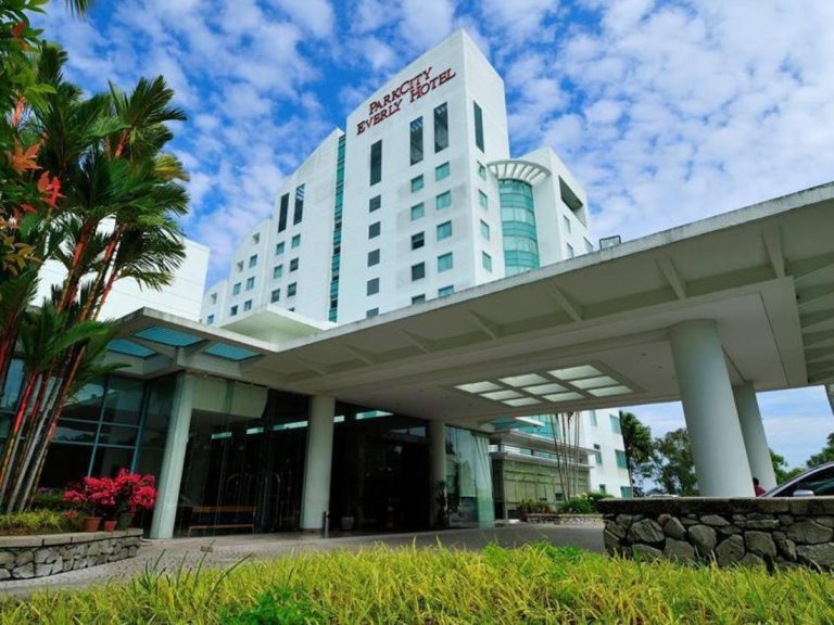 Seri Simanggang Hotel - 2022 Hotel Reviews + Best Discount Price Offers!